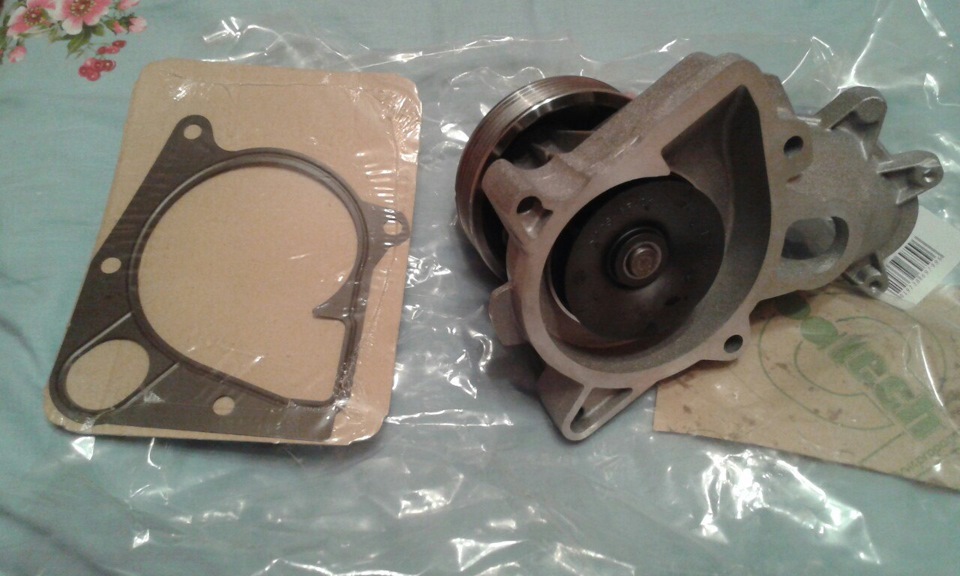 замена водяной помпы — BMW 5 series (E39), 2,5 л, 2001 года | своими ...