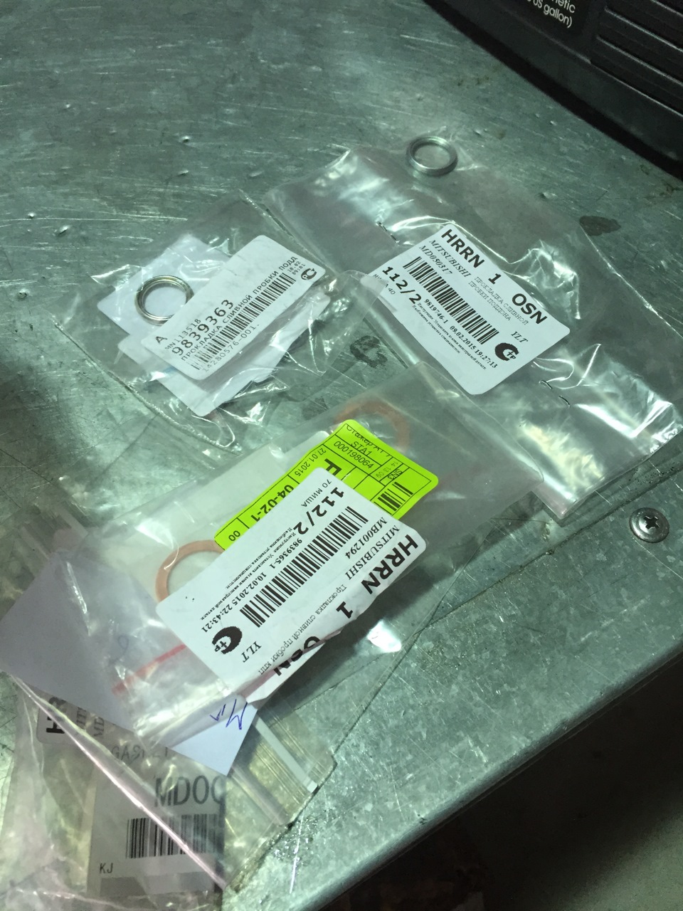 заменил масло в двигателе и мостах — Mitsubishi Pajero Sport (2G), 2,5 ...