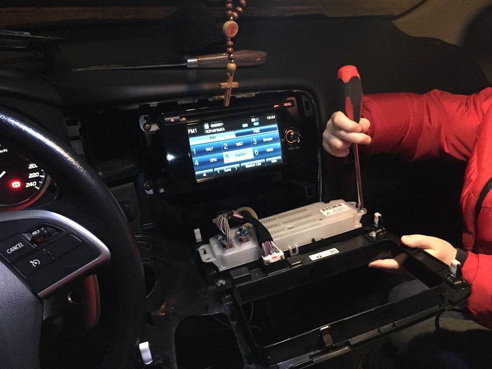 Головное устройство на андроиде — Mitsubishi Outlander (3G), 2 л, 2013 ...