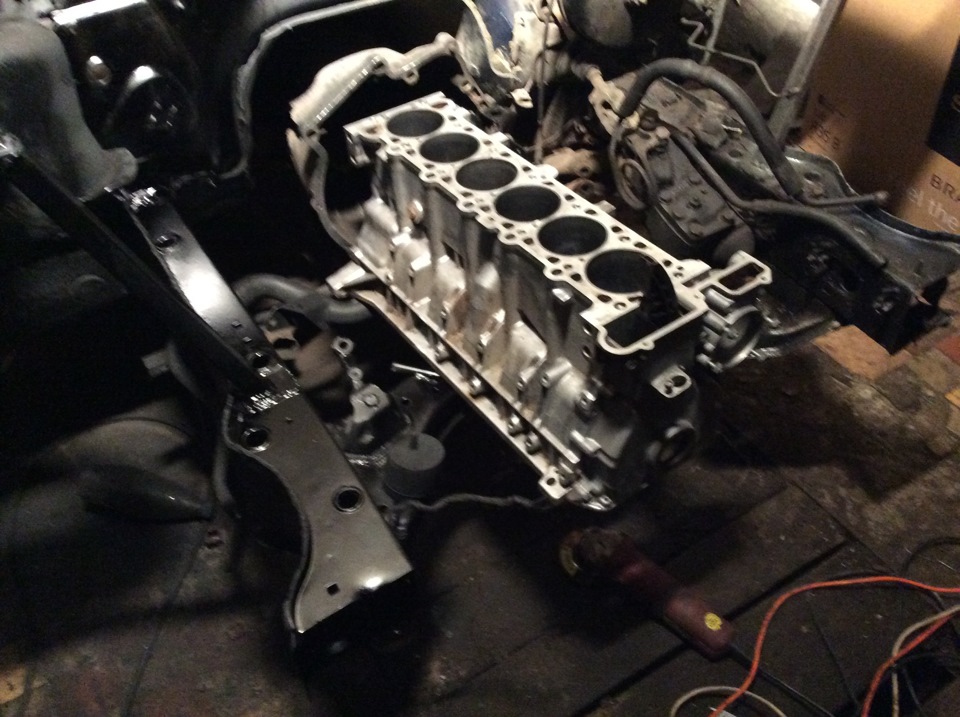 Замена двигателя M50B20 на гильзованную M52B28 — DRIVE2