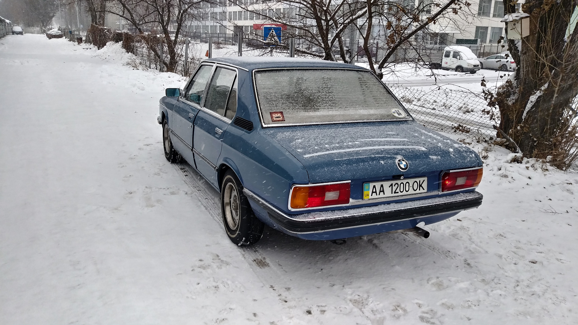 40 лет! — BMW 5 series (E12), 2 л, 1978 года | наблюдение | DRIVE2