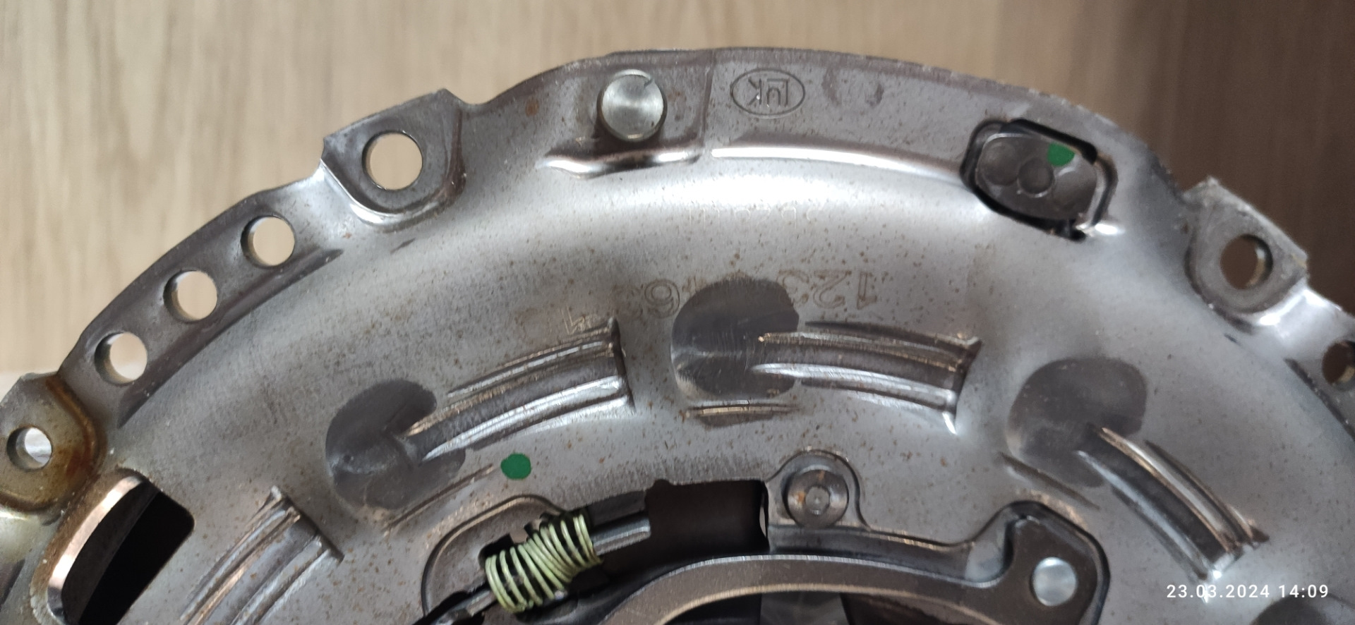 Замена сцепления и маховика = LUK 600014600 — Volkswagen Passat B7, 1,8 ...