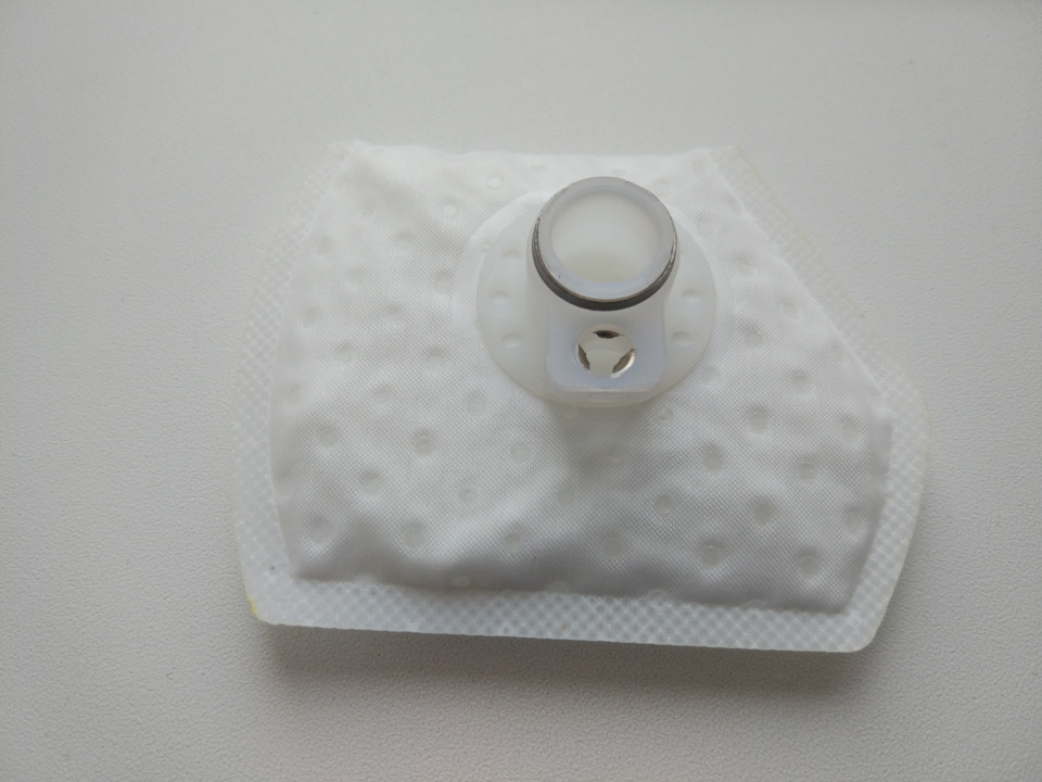 Замена фильтра и клапана в бензонасосе — KIA Carens II, 2 л, 2006 года ...