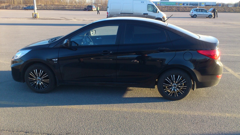 Колодки — Hyundai Solaris, 1,6 л, 2013 года | наблюдение | DRIVE2
