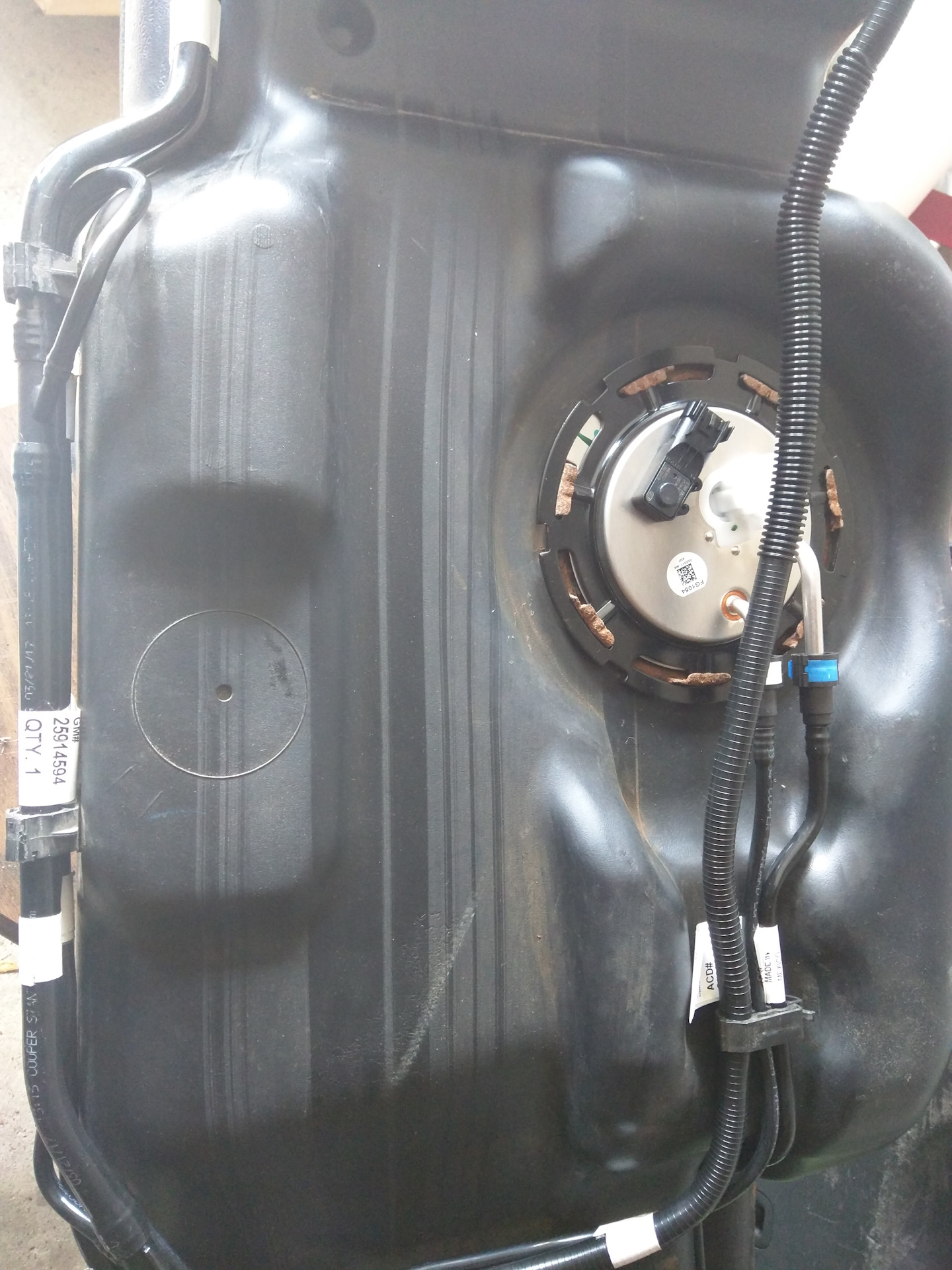 Замена бензонасоса — Chevrolet Tahoe (GMT900), 5,3 л, 2011 года ...