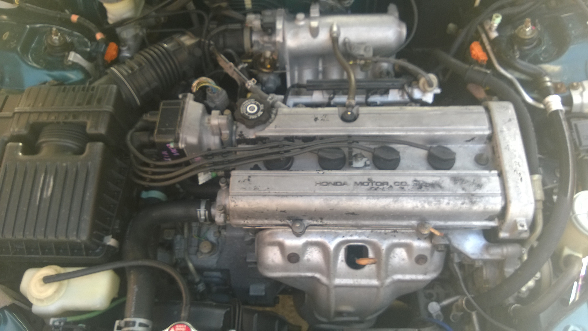 Замена прокладки клапанной крышки и сальников свечных колодцев — Honda ...