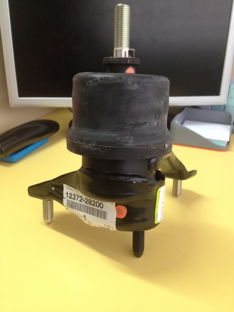 1237228200 ОПОРА ДВИГАТЕЛЯ ЛЕВАЯ (L) TOYOTA CAMRY (06-11), LEXUS ES240 ...