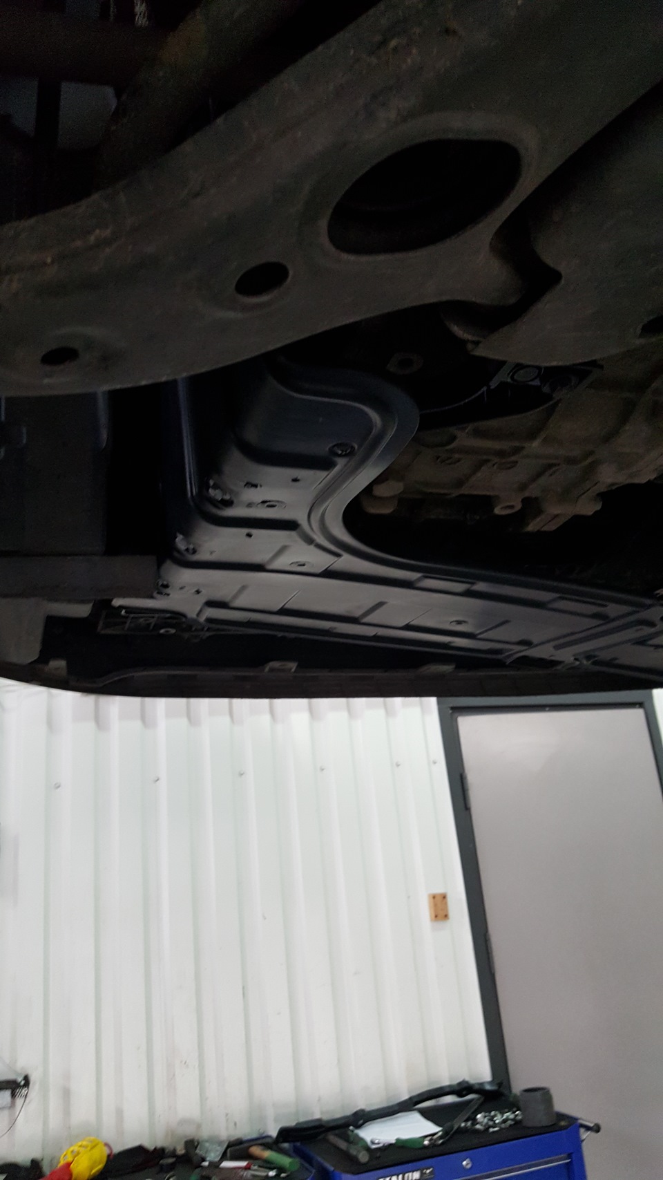 Дополнительная пластиковая защита двигателя. — KIA Optima (3G), 2 л ...