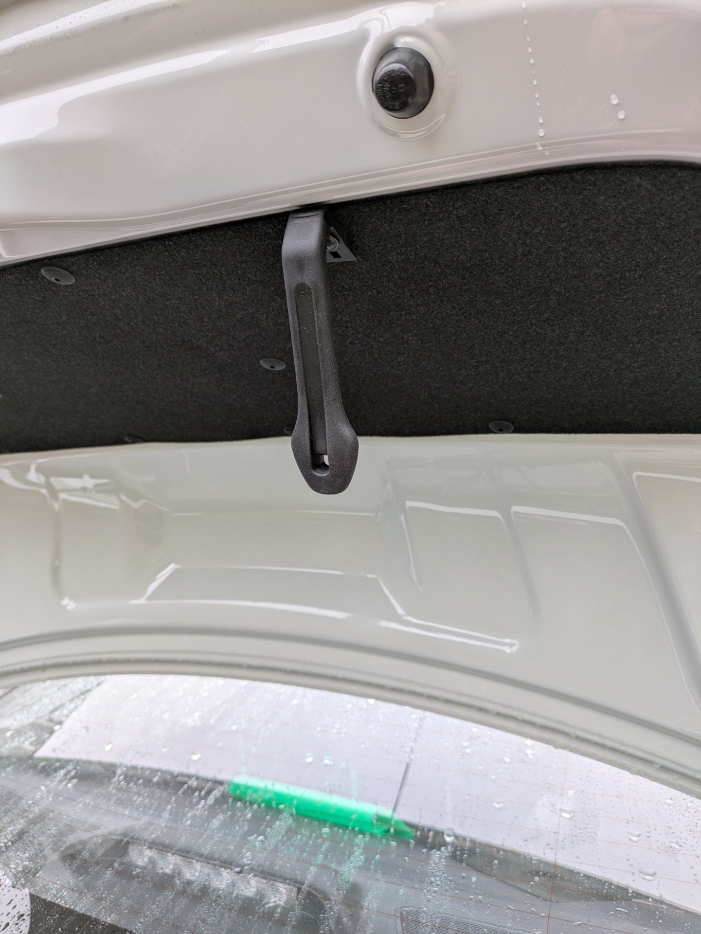 Ручка крышки багажника — Jetta VA3, 1,5 л, 2023 года | аксессуары | DRIVE2