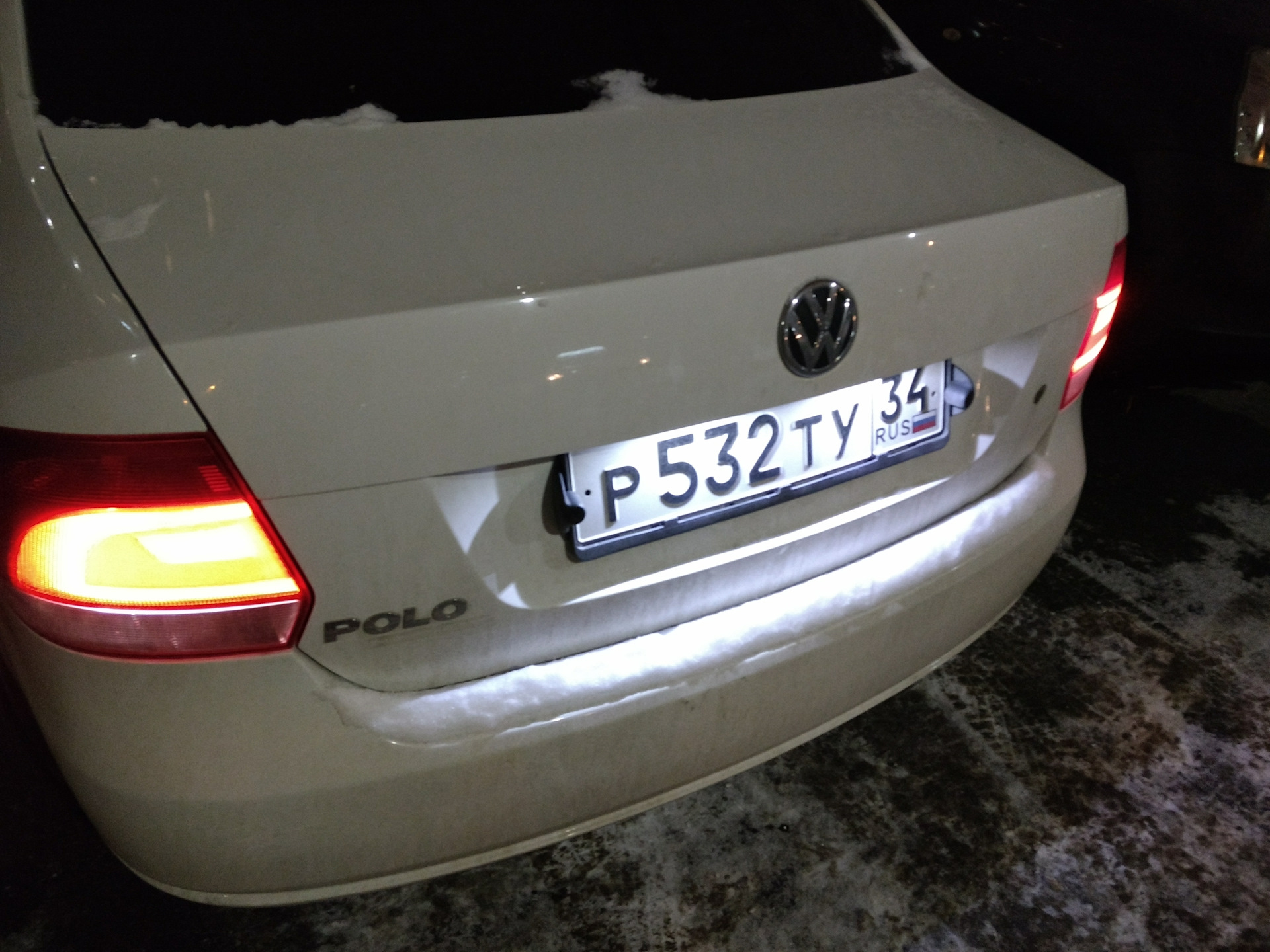Просто праздник какой-то! — Volkswagen Polo Sedan, 1,6 л, 2011 года ...
