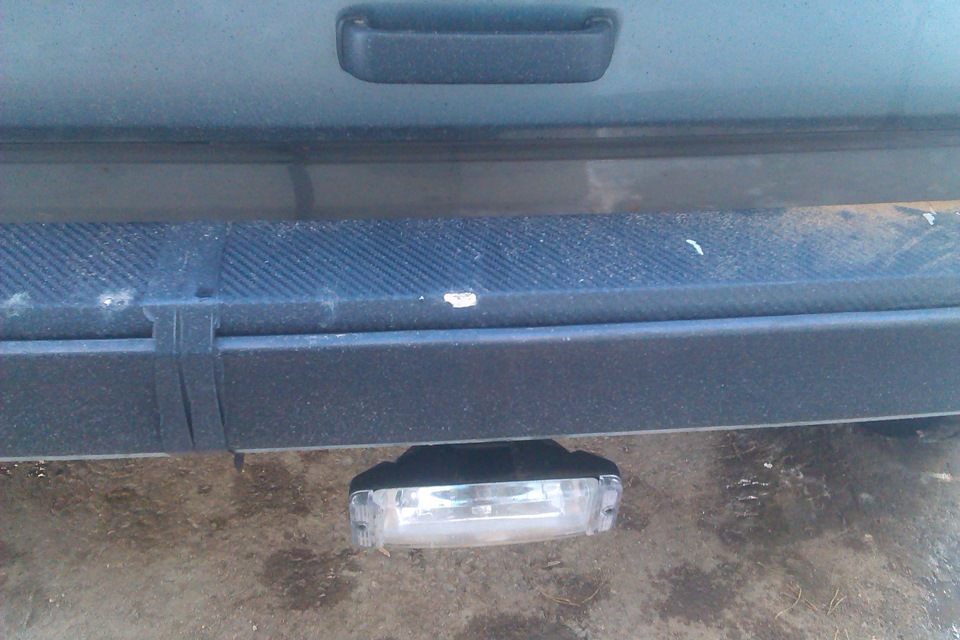 Дополнительный фонарь заднего хода — Lada 4x4 5D, 1,7 л, 2011 года ...