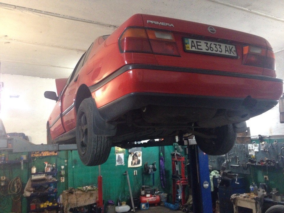 Новая МКПП уже на машине. — Nissan Primera (P10), 2 л, 1994 года ...