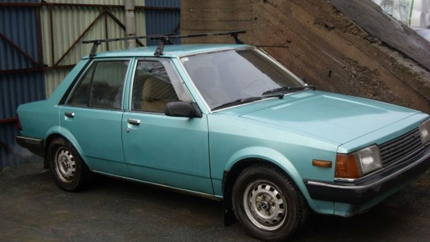 Mazda 323 II 1.5 бензиновый 1982 | зелено-голубой металлик на DRIVE2