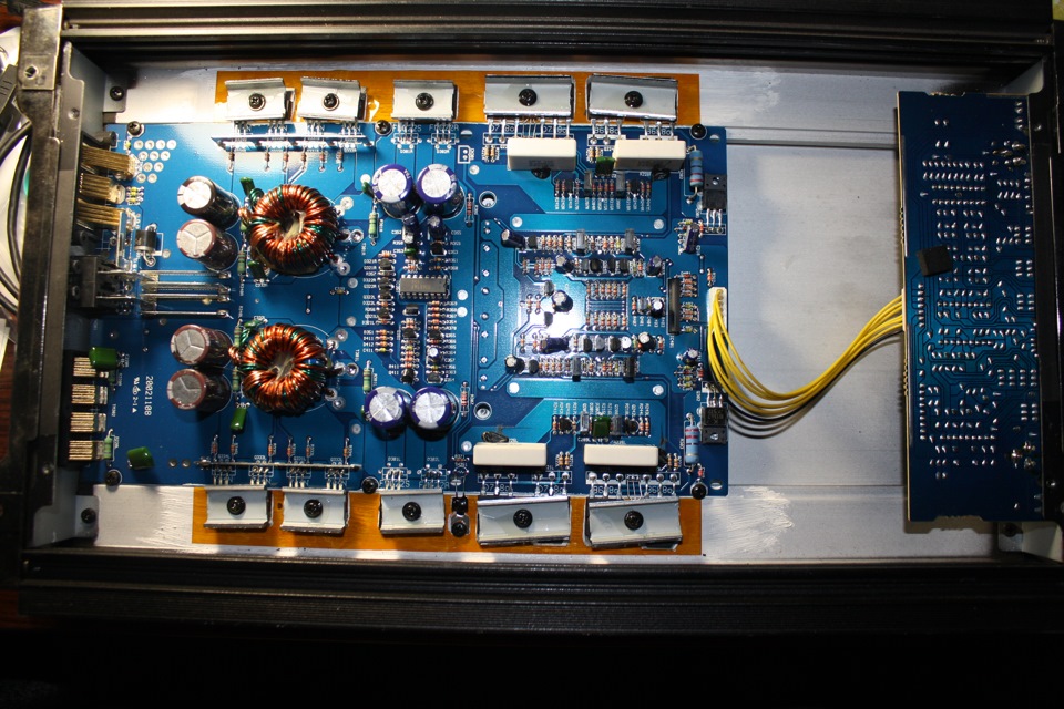 *Автозвук*. Kicx KAP 27 + Alpine SWR 1243D — Opel Vivaro (1G), 2,5 л ...