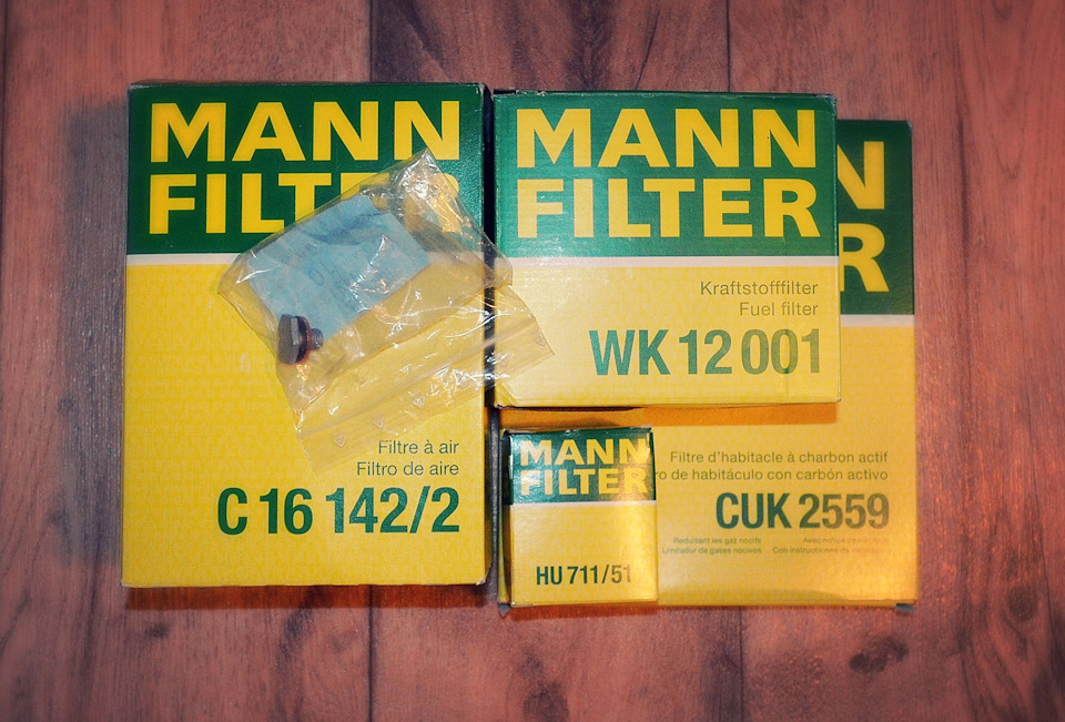 Комплект фильтров MANN и колодки Brembo P24078 — Ford S-Max (1G), 2,2 л ...