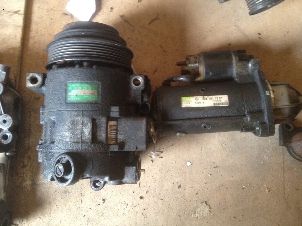 Старый двигатель и остатки от замены. — Mercedes-Benz Vito (1G), 1999 ...