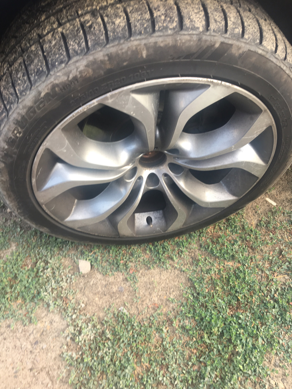 Колпачки на колеса — BMW X5 (E70), 3 л, 2010 года | аксессуары | DRIVE2