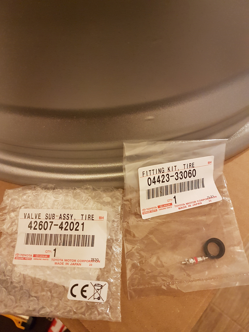 4260742021 Датчик давления в шинах TOYOTA LEXUS | Запчасти на DRIVE2