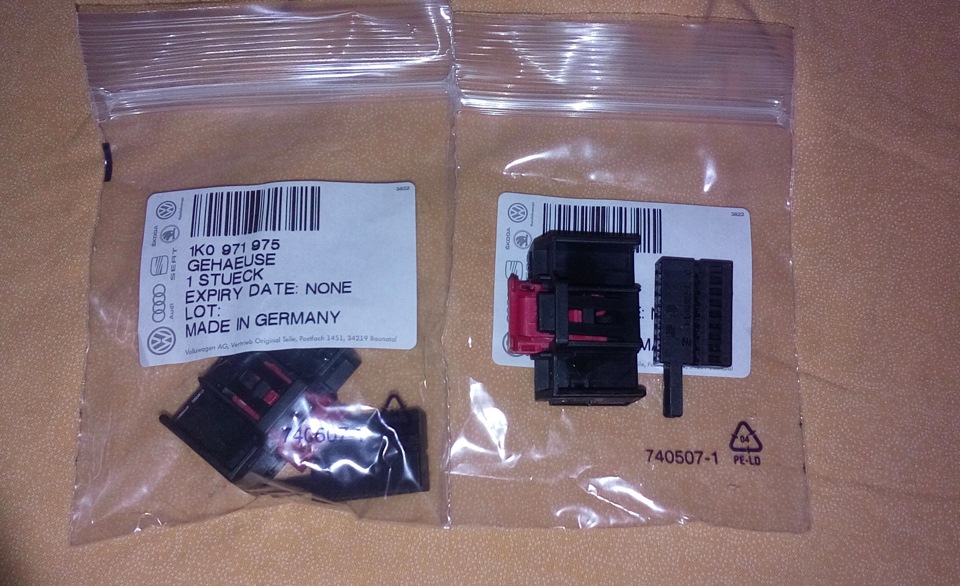 1K0971975 Корпус плоского VAG | Запчасти на DRIVE2