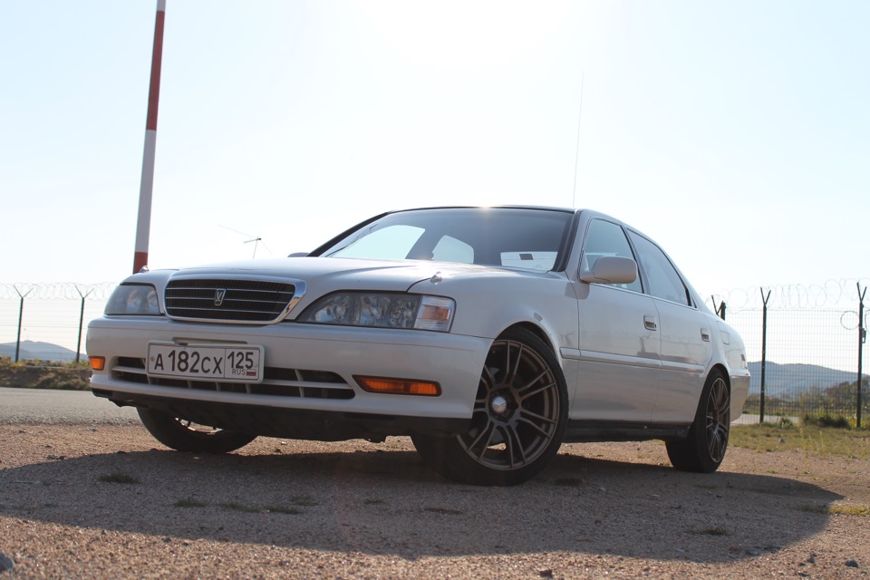 RAYS Grams light 57 Extreme и AVS Model 7 — Toyota Cresta (100), 2,5 л, 1996 года | колёсные ...