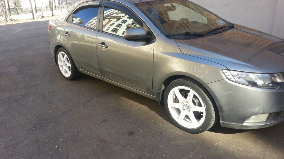 Переобулся — KIA Cerato (2G), 1,6 л, 2011 года | колёсные диски | DRIVE2