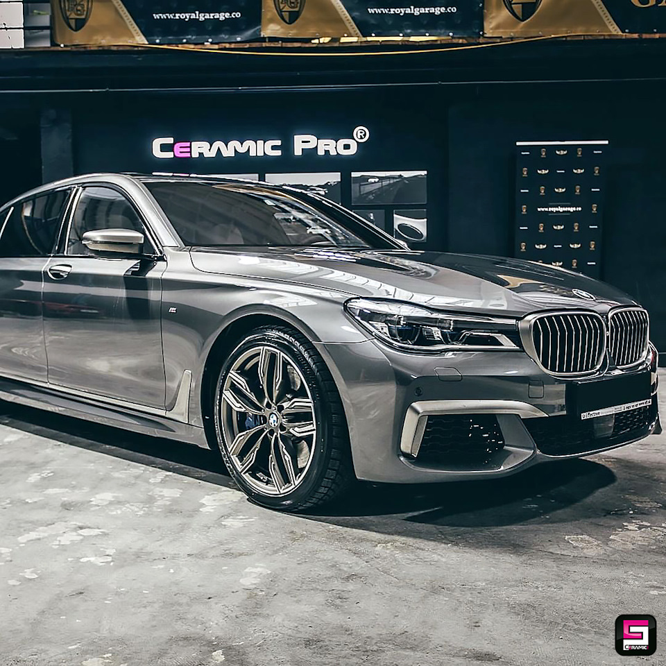 Исключительность внешнего вида автомобиля BMW M760Li обеспечена с помощью нанокерамики Ceramic ...