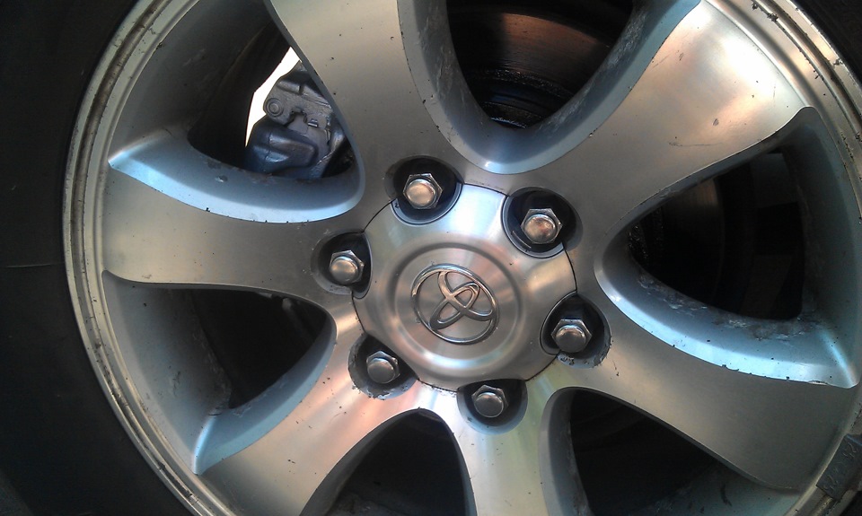 Покраска суппортов, смазка направляющих — Toyota Land Cruiser Prado 120 ...