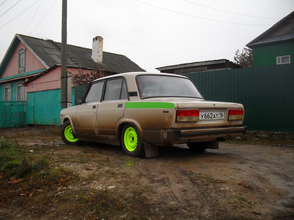 зеленые диски — Lada 21057, 1,5 л, 1995 года | тюнинг | DRIVE2