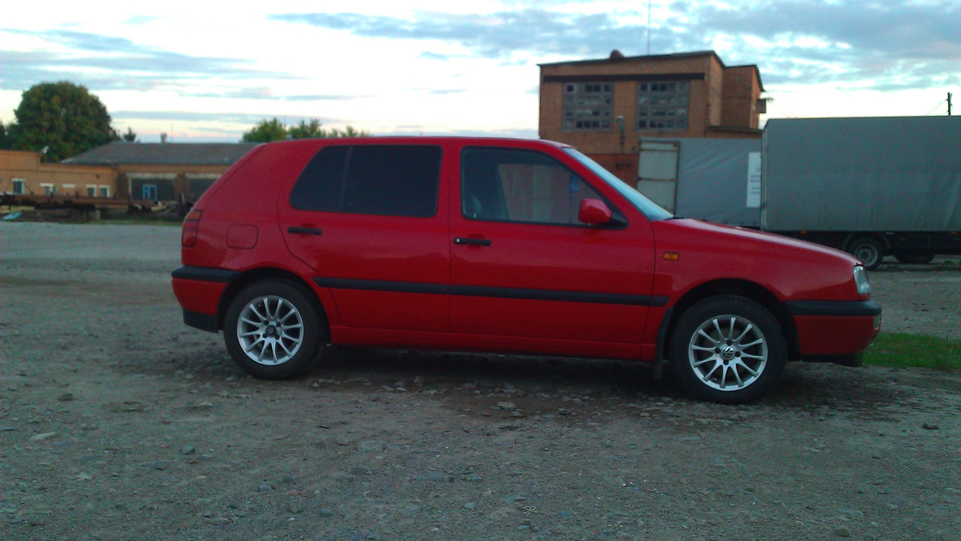 Volkswagen Golf Mk3 1.8 бензиновый 1995 | Red golf на DRIVE2