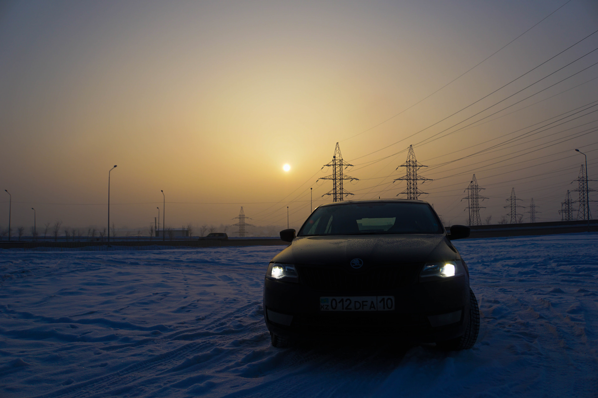 Биксеноновые фары… а еще капот, крыло и бампер — Skoda Rapid (1G), 1,4 ...