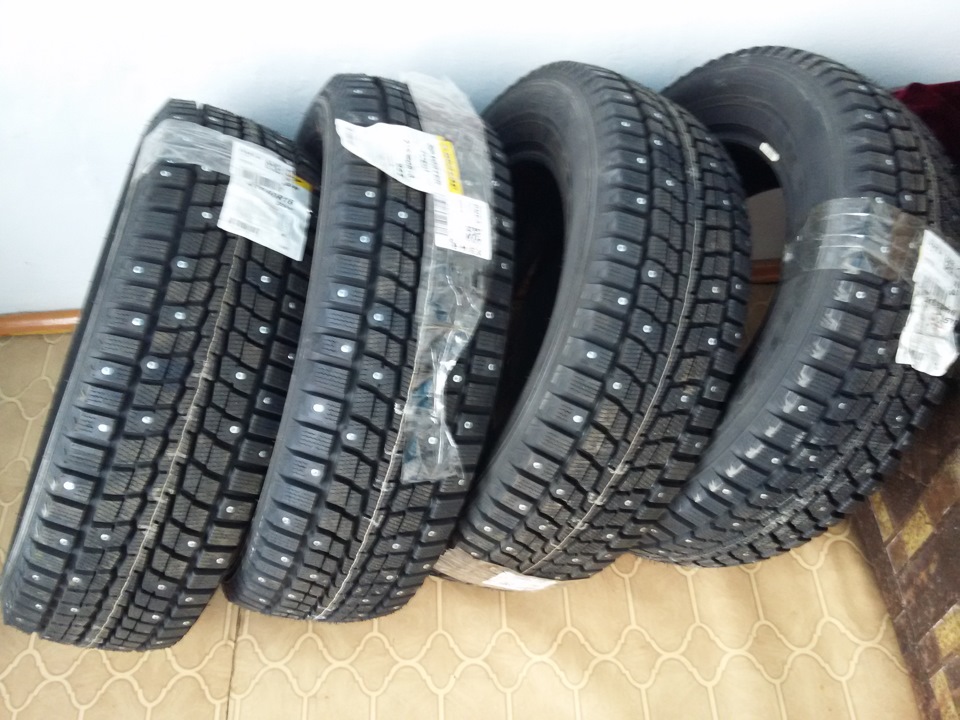 Новая зимняя резина 215/60/16 — BMW 5 series (E60), 2,2 л, 2004 года ...