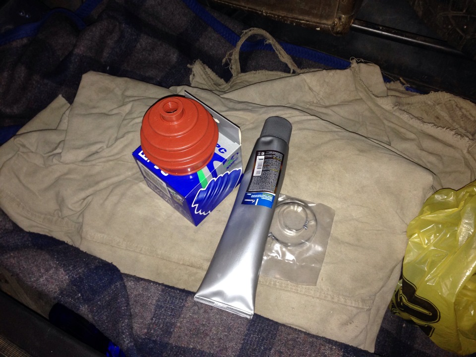 Заменил ГРМ, ролик и пыльник гранаты — Lada 21104, 1,6 л, 2006 года ...