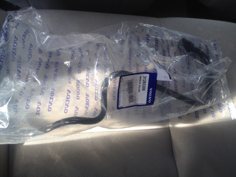 31293306 Трубка (шланг) вентиляции картерных газов Volvo | Запчасти на ...