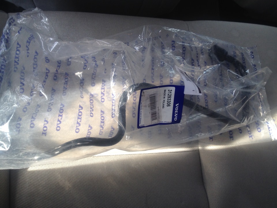 31293306 Трубка (шланг) вентиляции картерных газов Volvo | Запчасти на ...