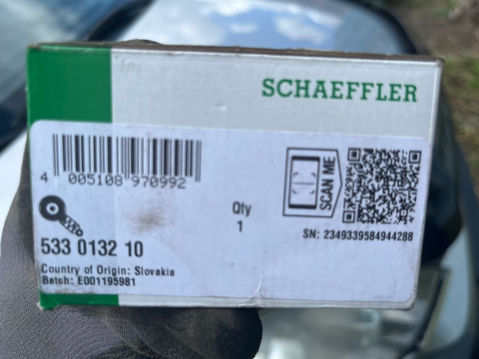 Замена натяжителя приводного ремня и самого ремня — Honda CR-V (RE), 2 ...