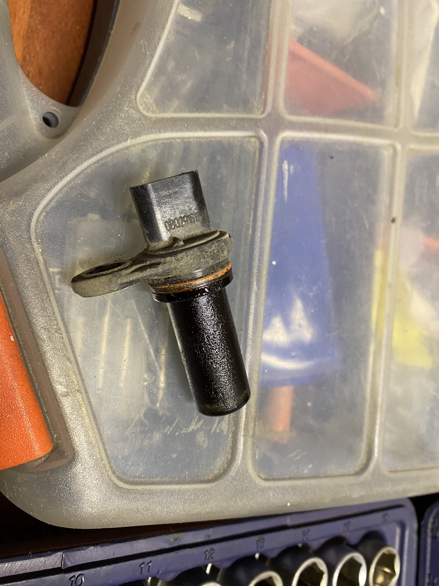 Замена датчика положения коленвала на PULLMAN (50303370CA), p0335 p0300 ...