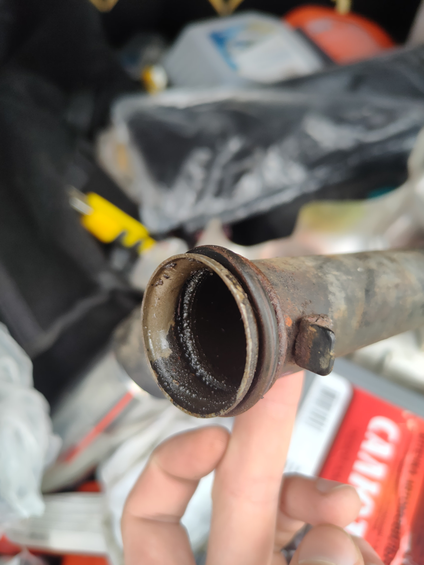 #43 Замена патрубков, корпуса термостата и другое — Renault Logan (1G ...