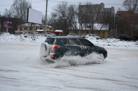 drift drift drift! — Toyota RAV4 (III), 2 л, 2008 года | покатушки | DRIVE2