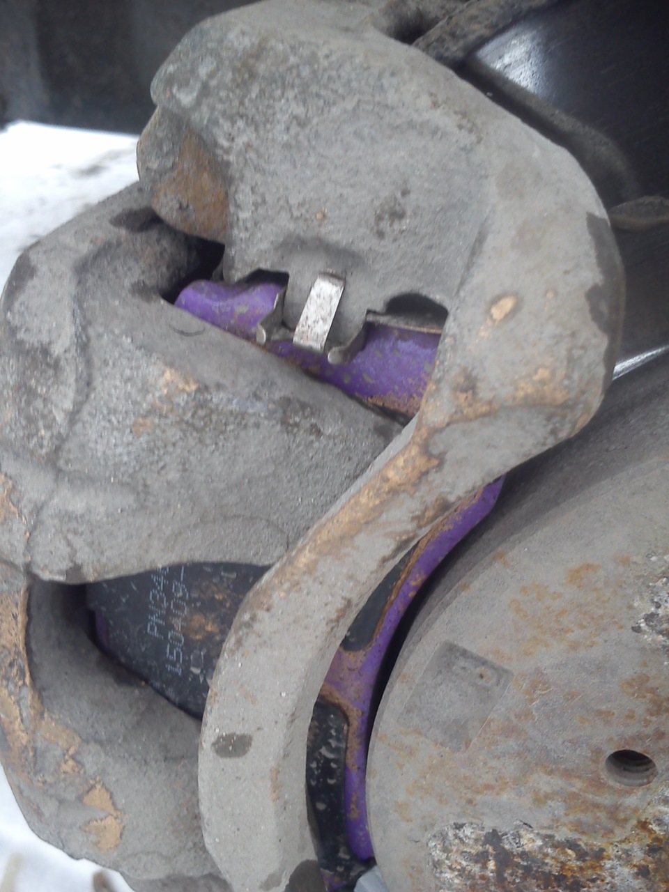 Замена тормозных колодок. Снова "гламурчик")))))… — Mitsubishi Cedia, 1 ...