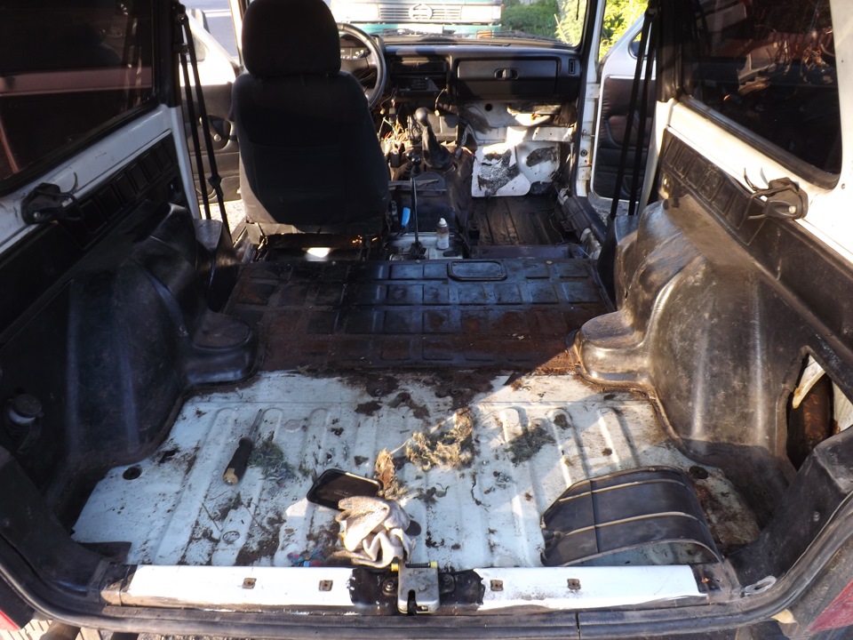 Приводим пол в нормальное состояние. Часть 2 — Lada 4x4 3D, 1,7 л, 2001 ...