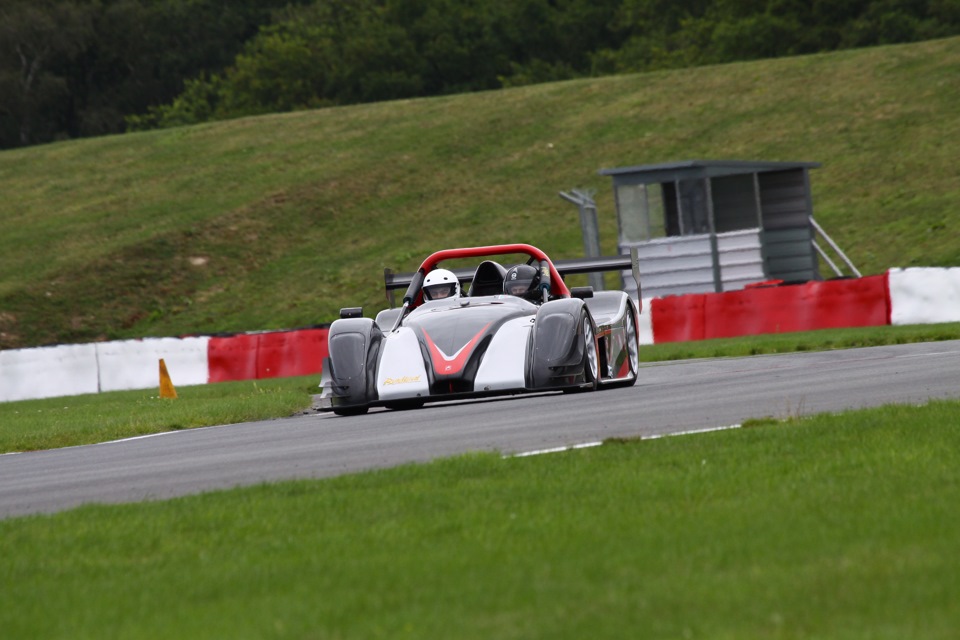 10 Августа 2013 — SNETTERTON CIRCUIT, TRACK DAY 2 — Radical SR3 RS, 1,5 ...