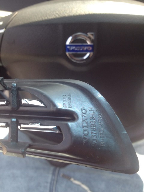 30678953 Решетка в передний бампер левая для XC90 Volvo | Запчасти на ...