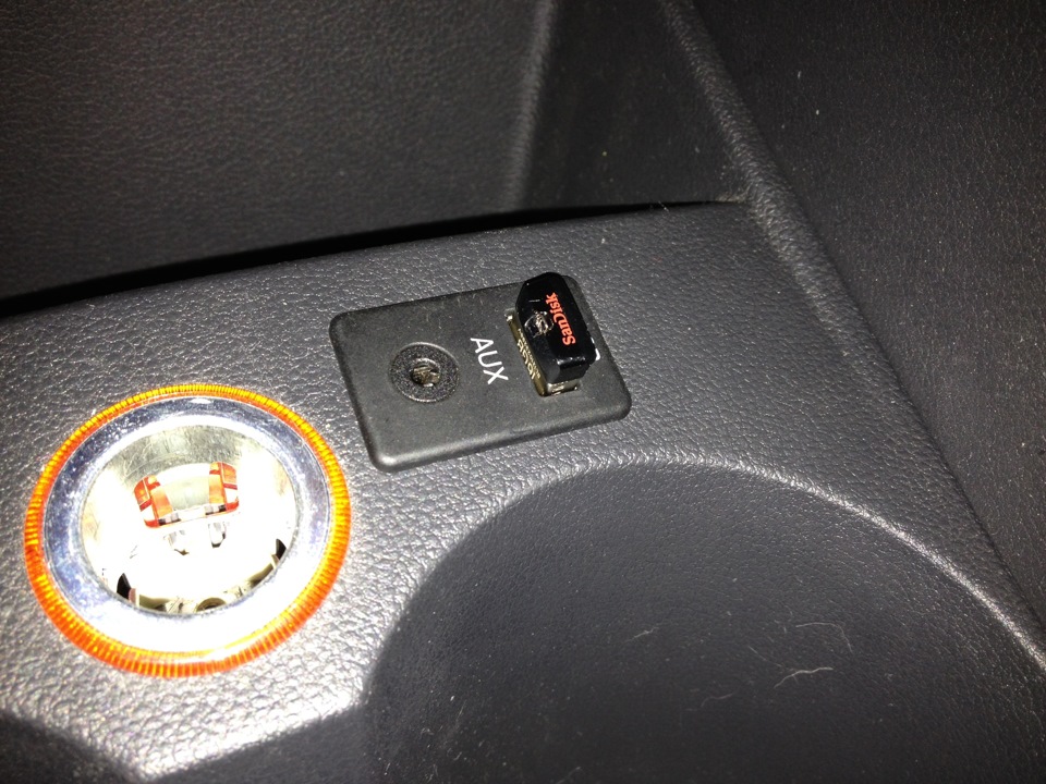 AUX/USB и RCD — Volkswagen Polo Mk5, 1,4 л, 2010 года | тюнинг | DRIVE2
