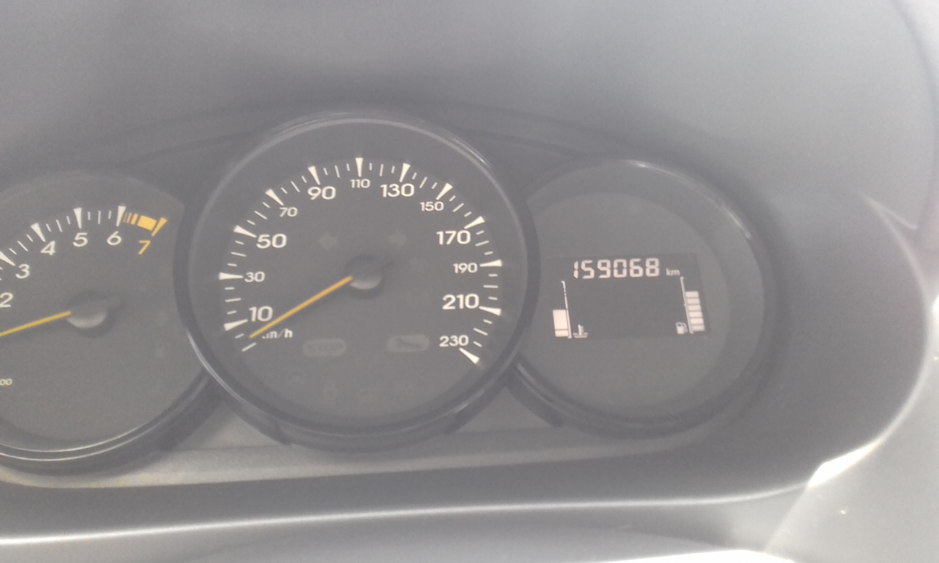 Приборный щиток. — Renault Fluence, 1,6 л, 2011 года | стайлинг | DRIVE2