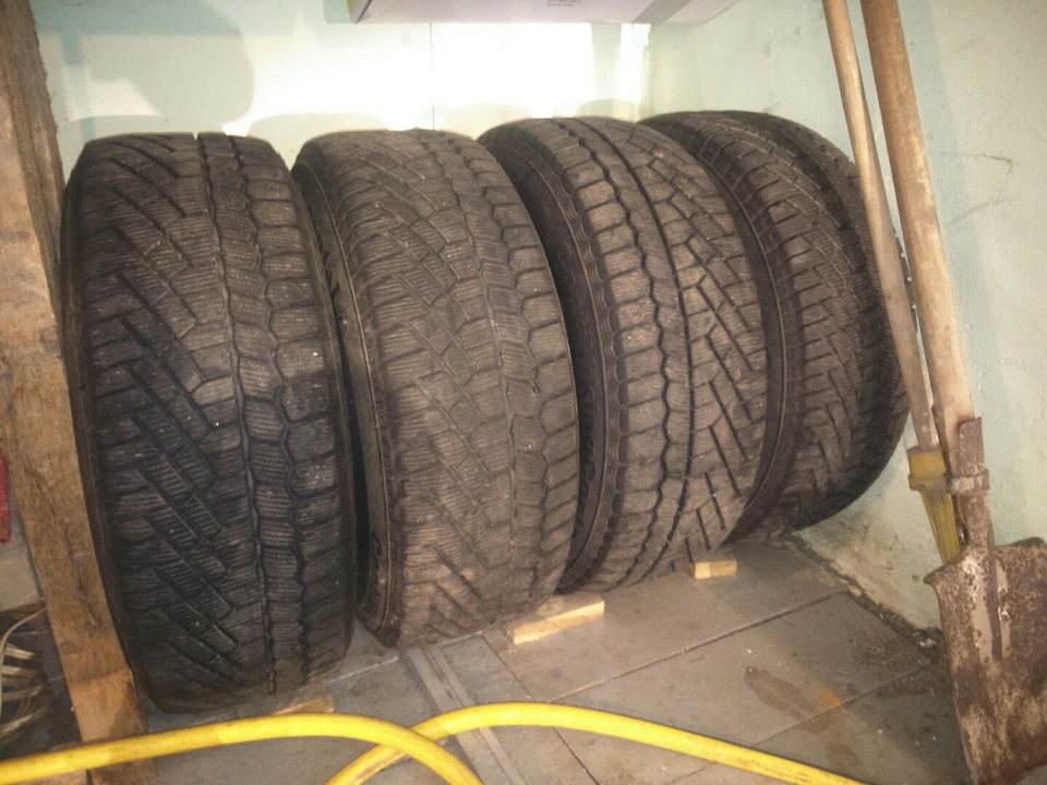 Продам зимнюю резину:D Continental ContiVikingContact 5 215/60 r16 ...