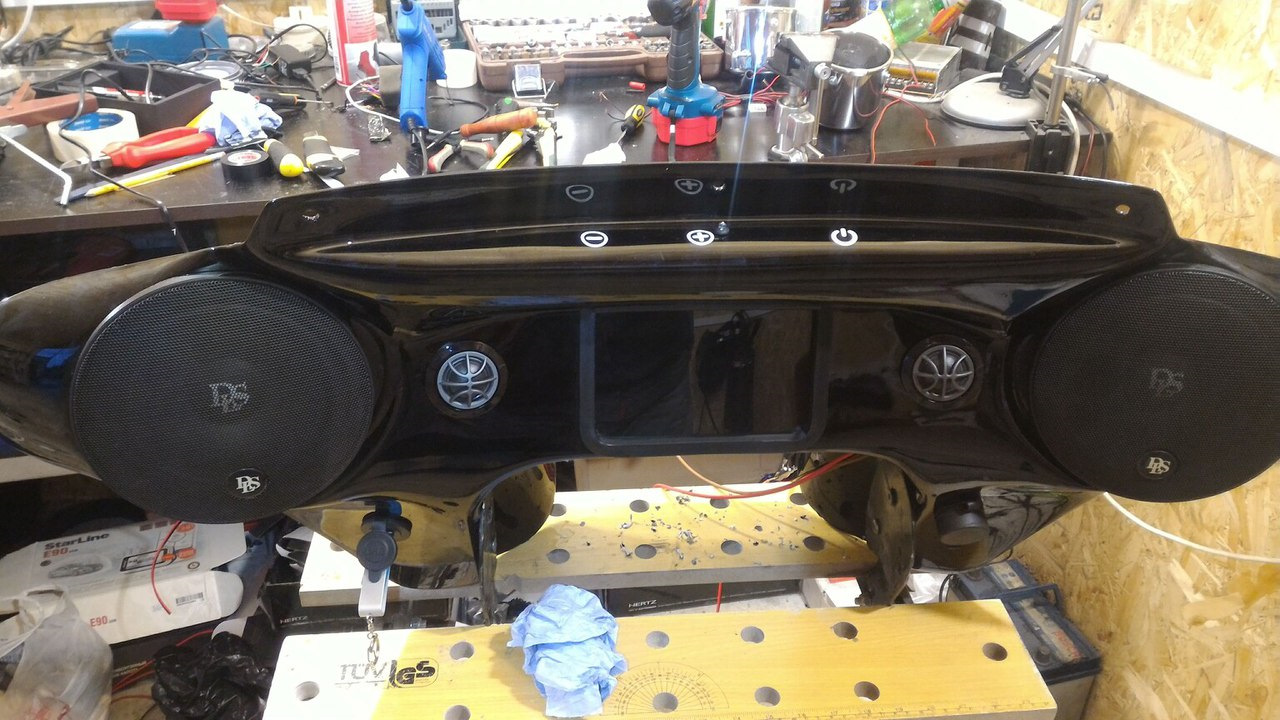 Мотозвук и установка планшена на YAMAHA XV1900 — DopMan на DRIVE2