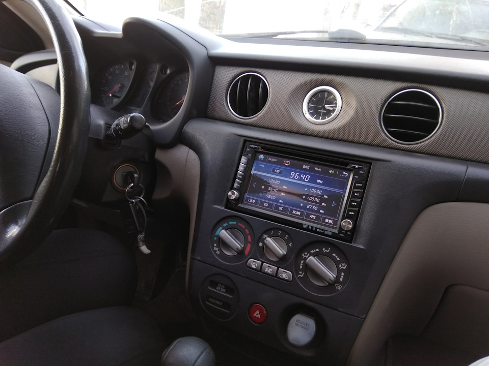 Миша обзавелся новым мафоном ={ — Mitsubishi Outlander (1G), 2,4 л ...