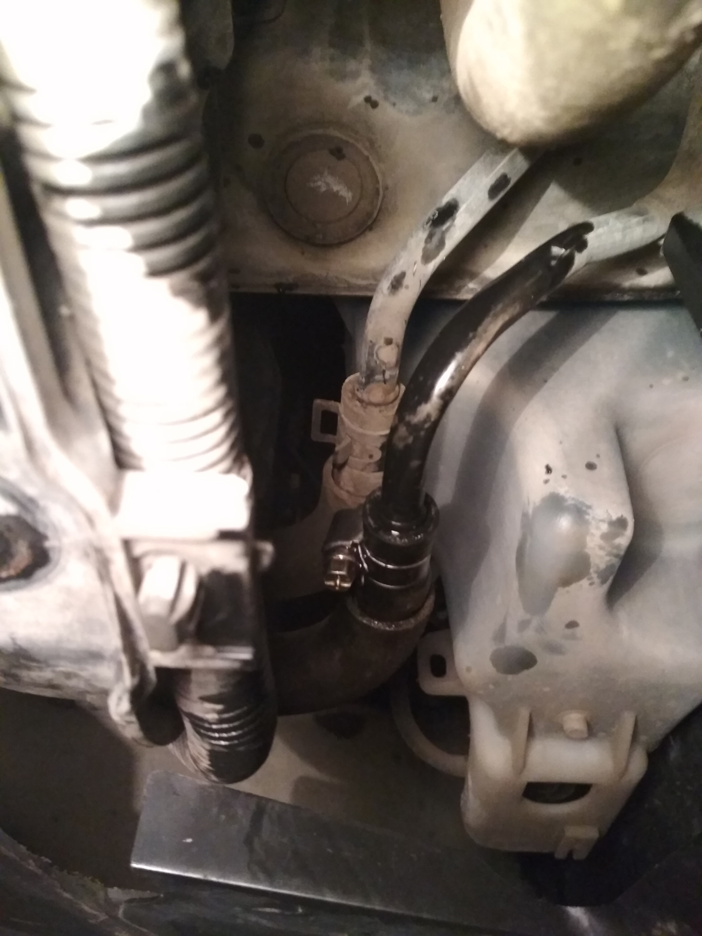 Замена жидкости ГУР — KIA Sorento (2G), 2,4 л, 2013 года | своими ...