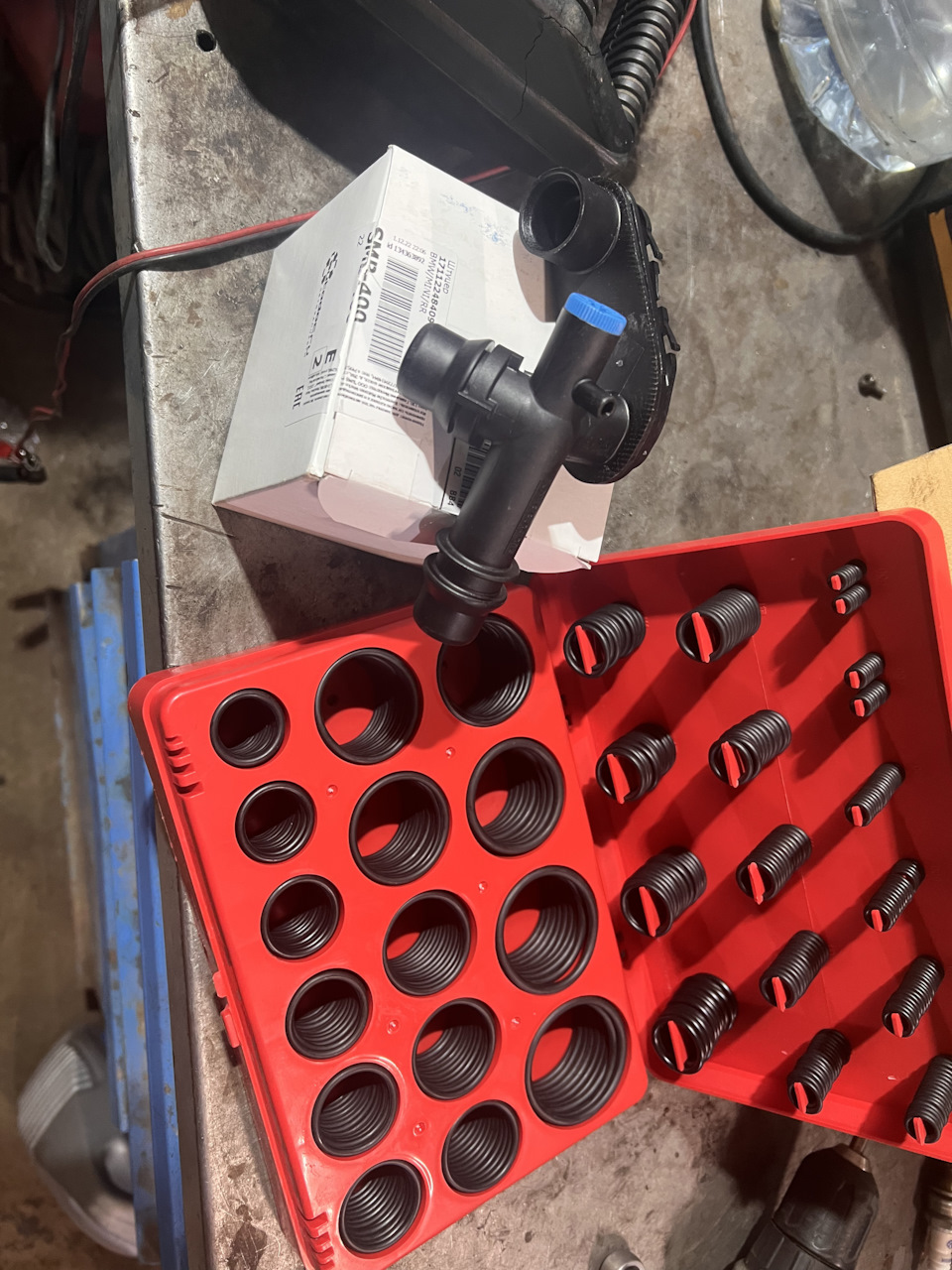 17112248409 Штуцер охлаждающей жидкости BMW | Запчасти на DRIVE2