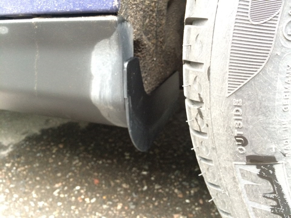 Дефлектор перед задним колесом! — Ford Focus Hatchback III, 1,5 л, 2015 ...